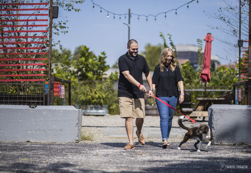 Alyssa, David and Kent do Bridgeport Brew Pub - Engagement