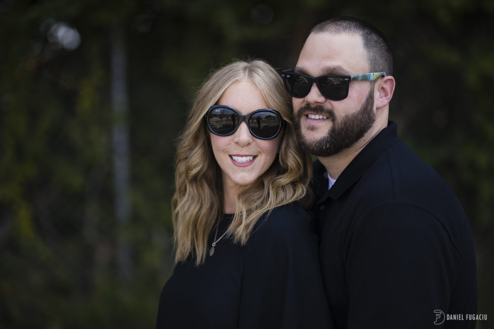 Alyssa, David and Kent do Bridgeport Brew Pub - Engagement