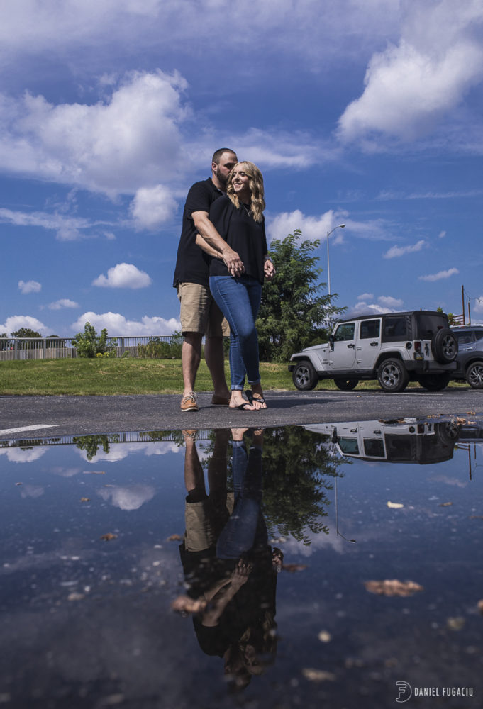 Alyssa, David and Kent do Bridgeport Brew Pub - Engagement